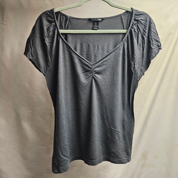 H&M | Tops | 3for25 Hm Scrunched Vneck Tee Shirt Top Blouse Grey Large Office Casual Fall | Poshmark